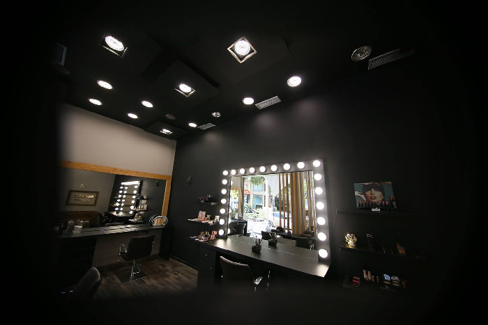 MAKEOVER STUDIO